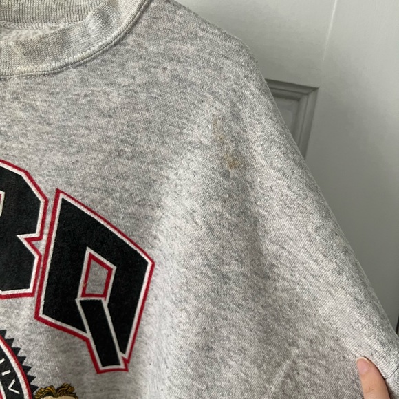 LOGO 7 | Shirts | Vintage Logo 7 Q95 Bob Tom Sweatshirt | Poshmark